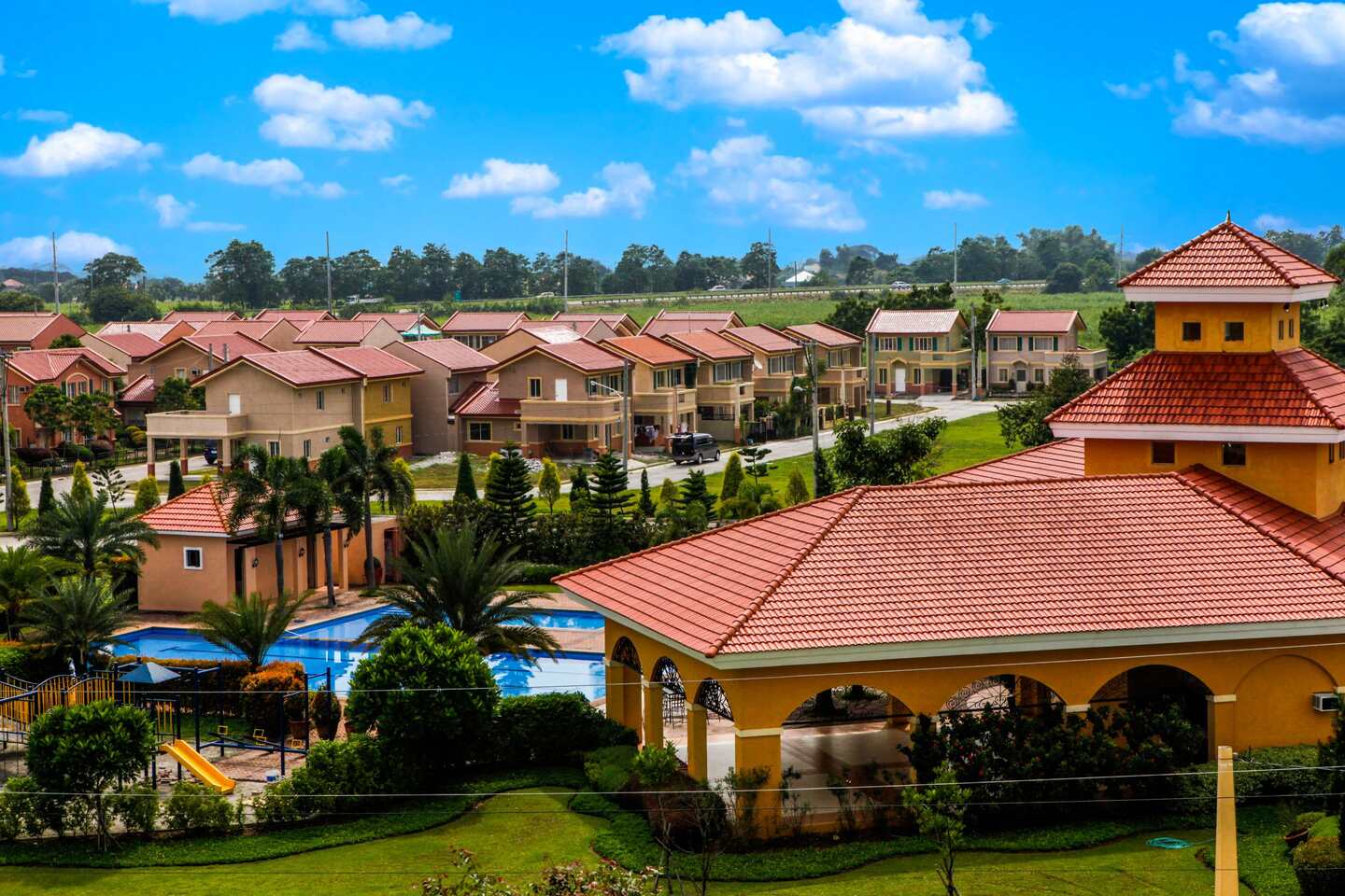 Vista Land's Housing Offers: How Camella Navigates the Middle Ground